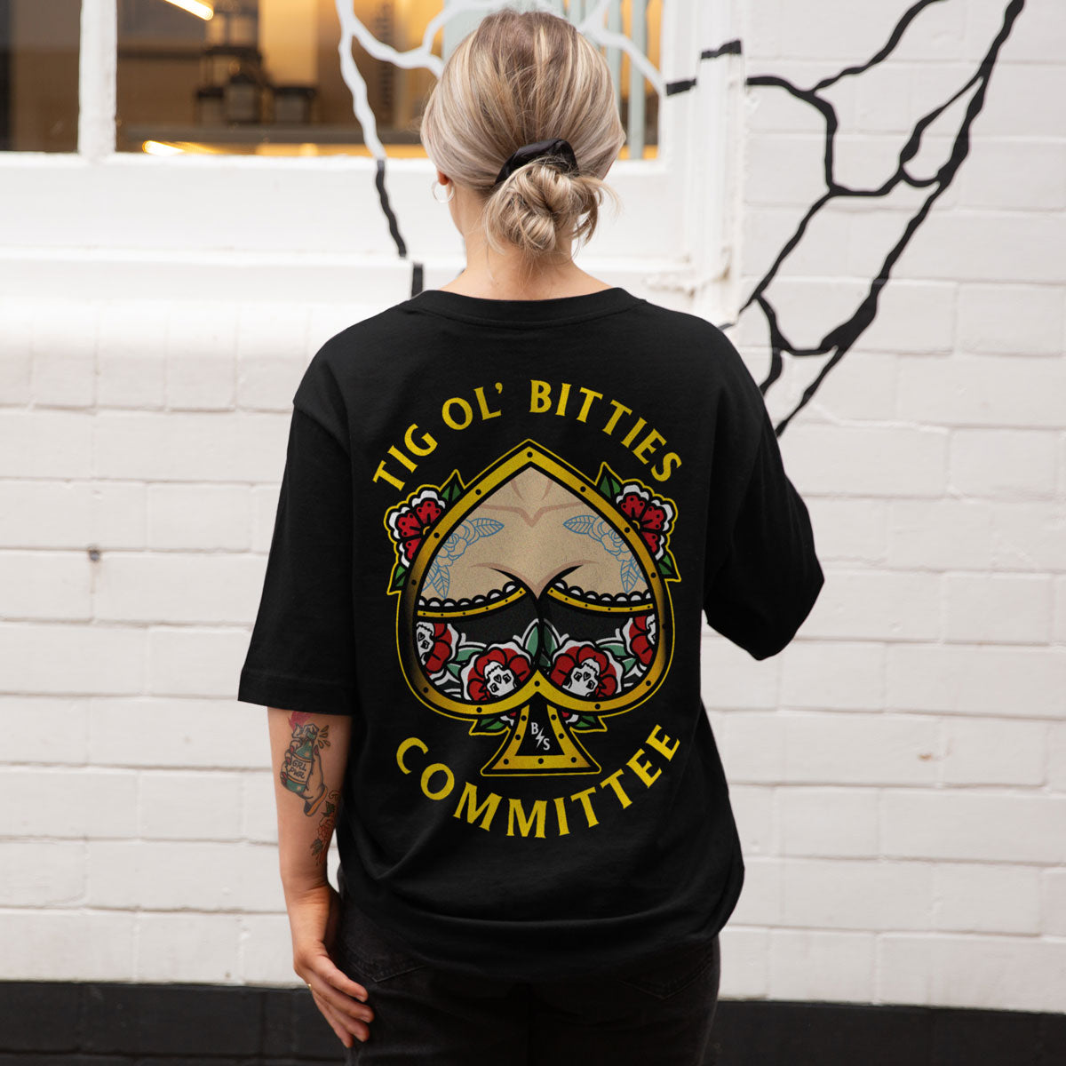 Tig Ol' Bitties T-shirt (Unisex) | Broken Society